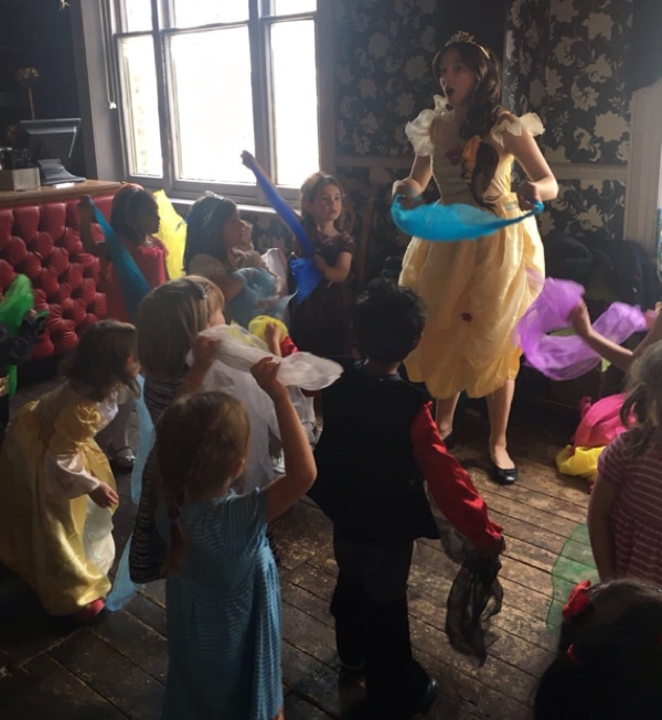 Princes and Princesses dance and drama party - Lucy Sparkles & Friends